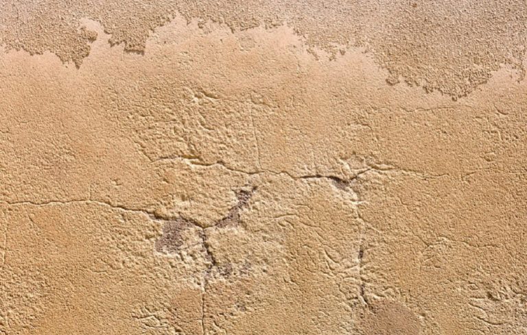 Top Signs Of Pool Plaster Damage And What They Mean - Koko Head Pool ...